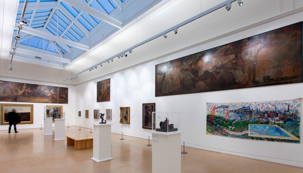 How LED Lighting Protects Museum Collections from Heat Damage ...